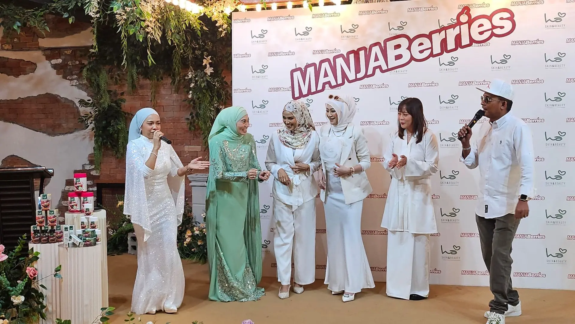 WAJAH BERSERI-SERI DENGAN MANJA BERRIES | ManjaBIZ